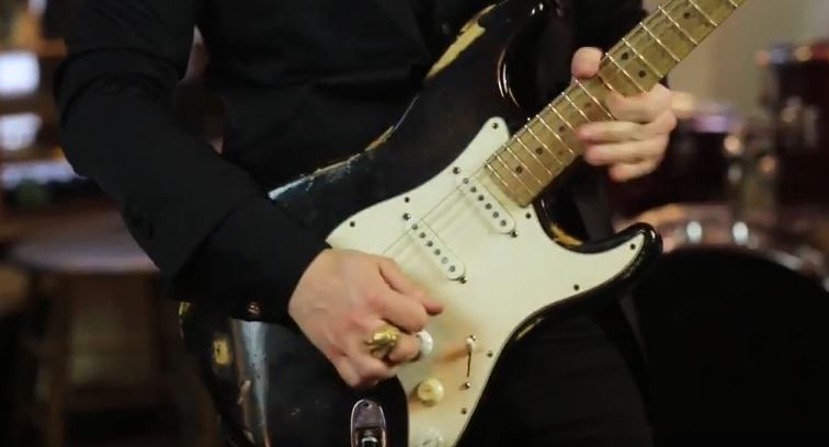 Jared Scharff Live @ MOSCOT | MOSCOT